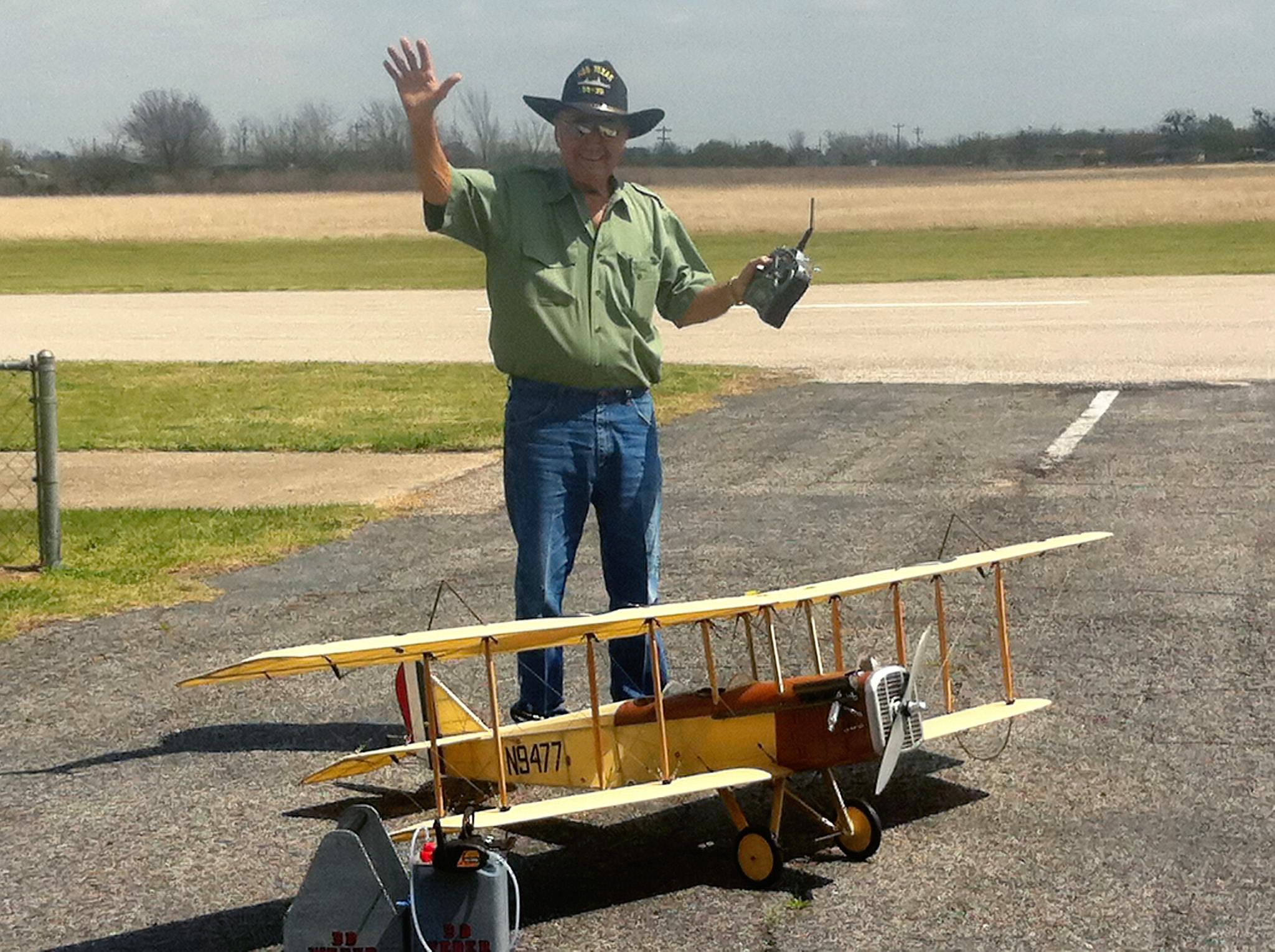 35th Annual B-17 Gathering & Big Bird Fly-In - Academy of Model ...