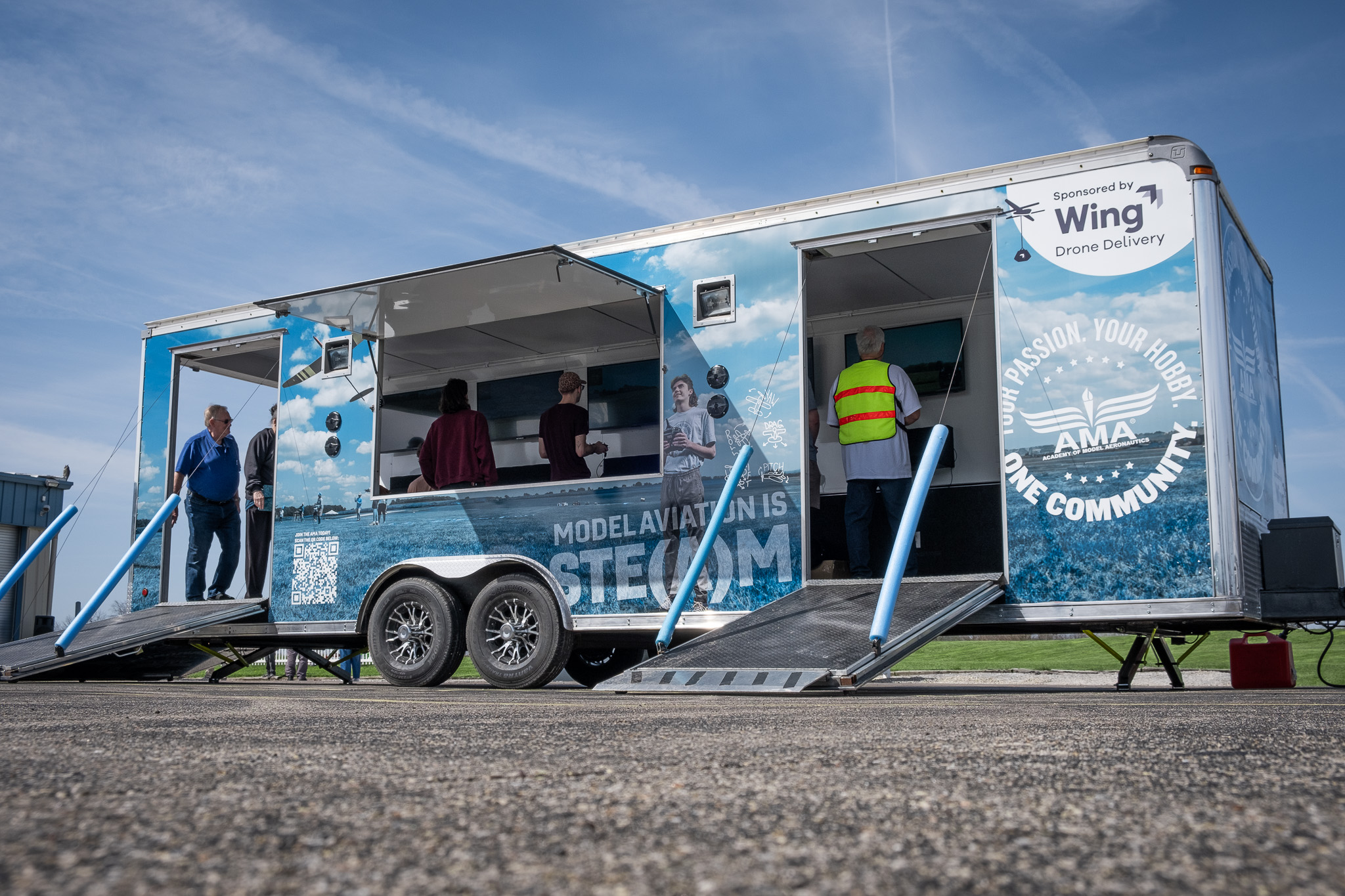 Solar Eclipse Draws a Crowd at AMA’s IAC - Academy of Model Aeronautics ...